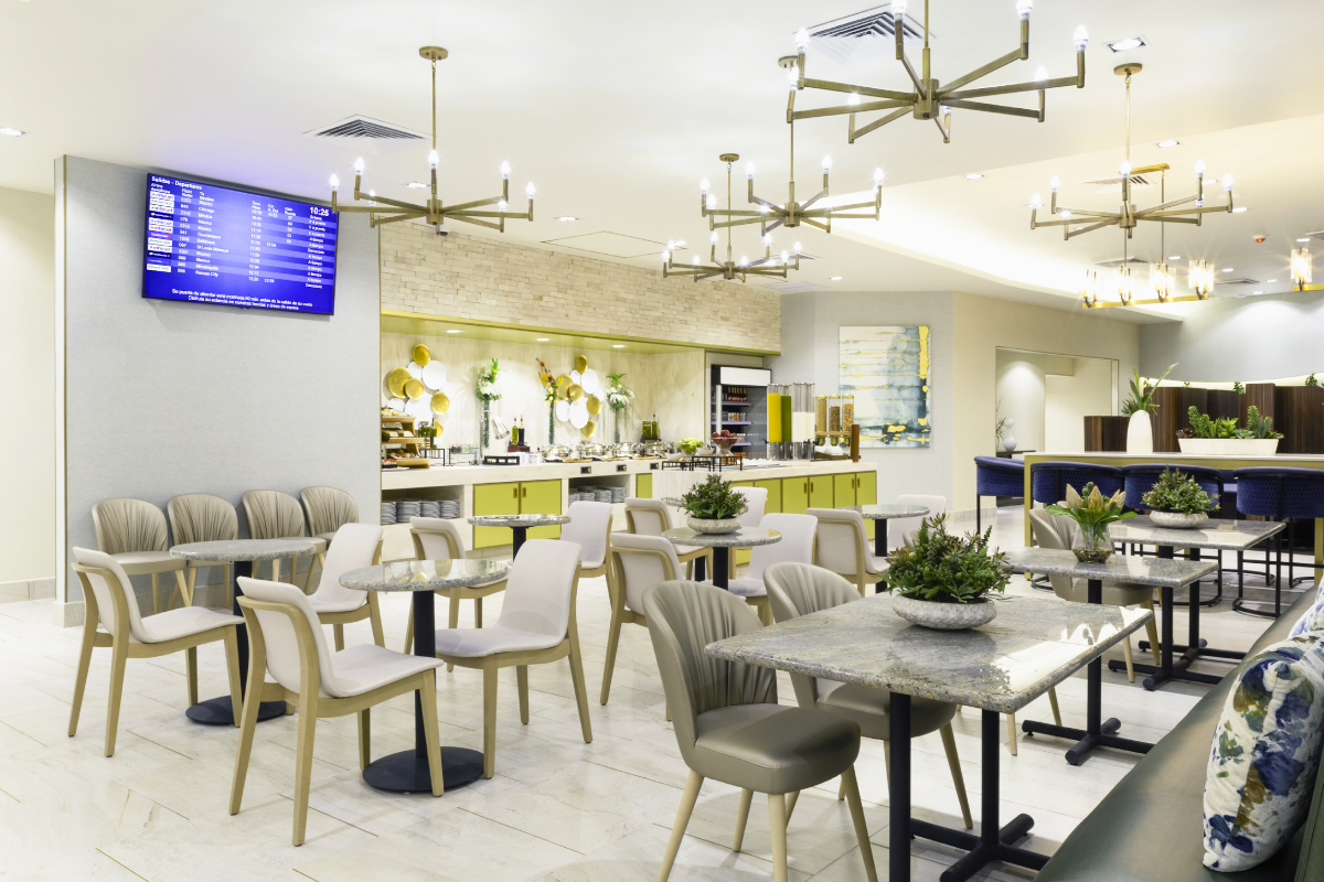 Terminal 4 Internacional - VIP Lounge by MERA